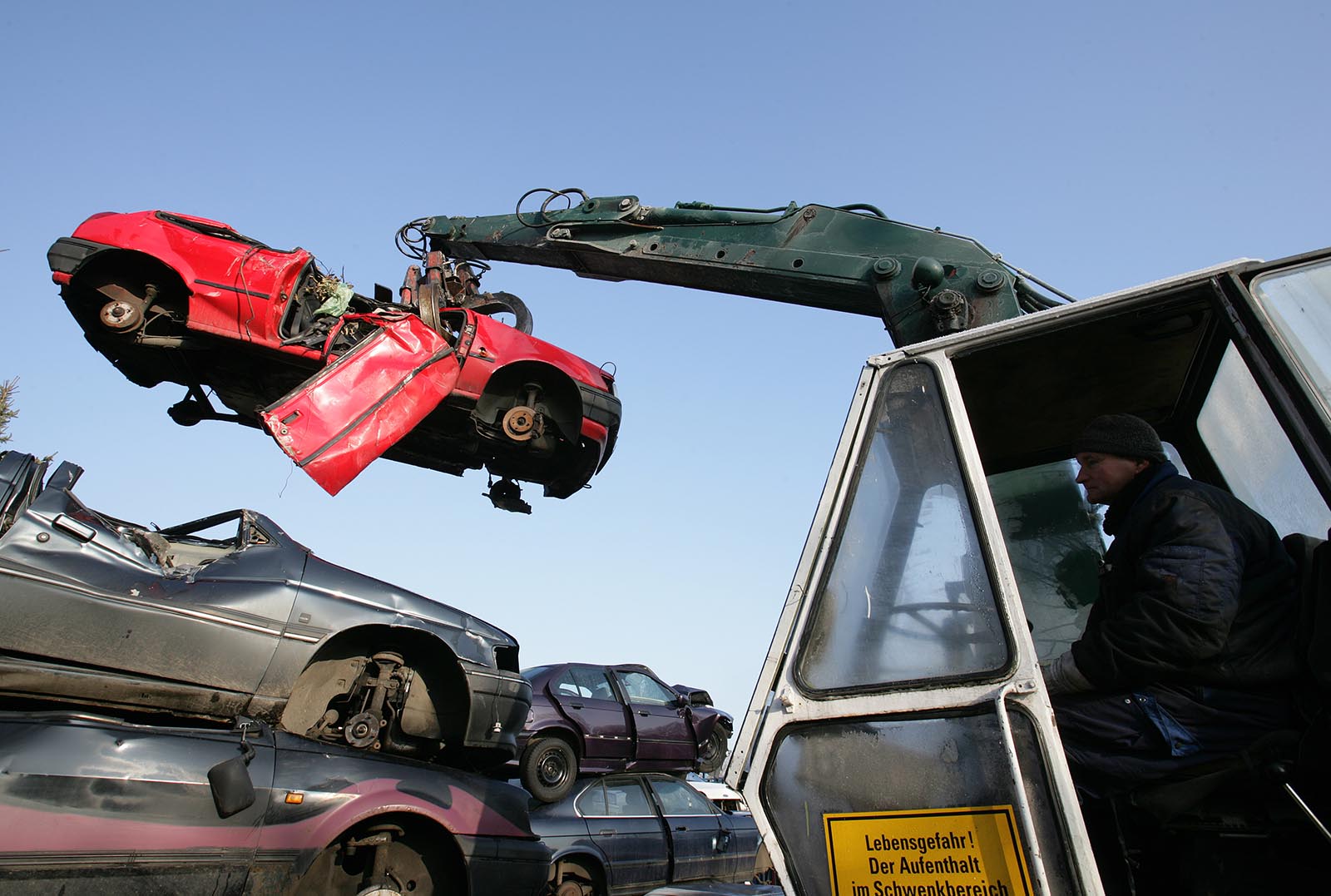 Bilskrot | www.bilskrotvastmanland.se